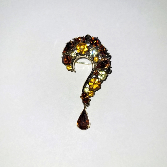 Lisner Jewelry | Jewelry | Vintage Lisner Question Mark Brooch | Poshmark